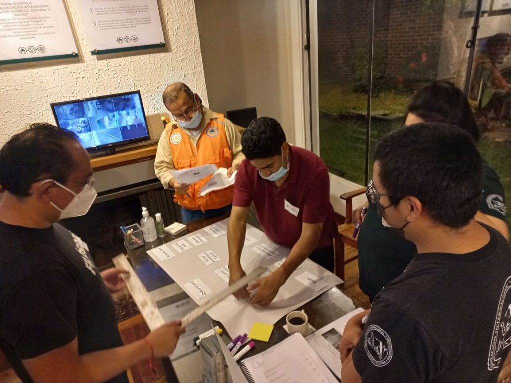 Formación sobre el Manual Esfera 2018, (Guatemala, Guatemala ...