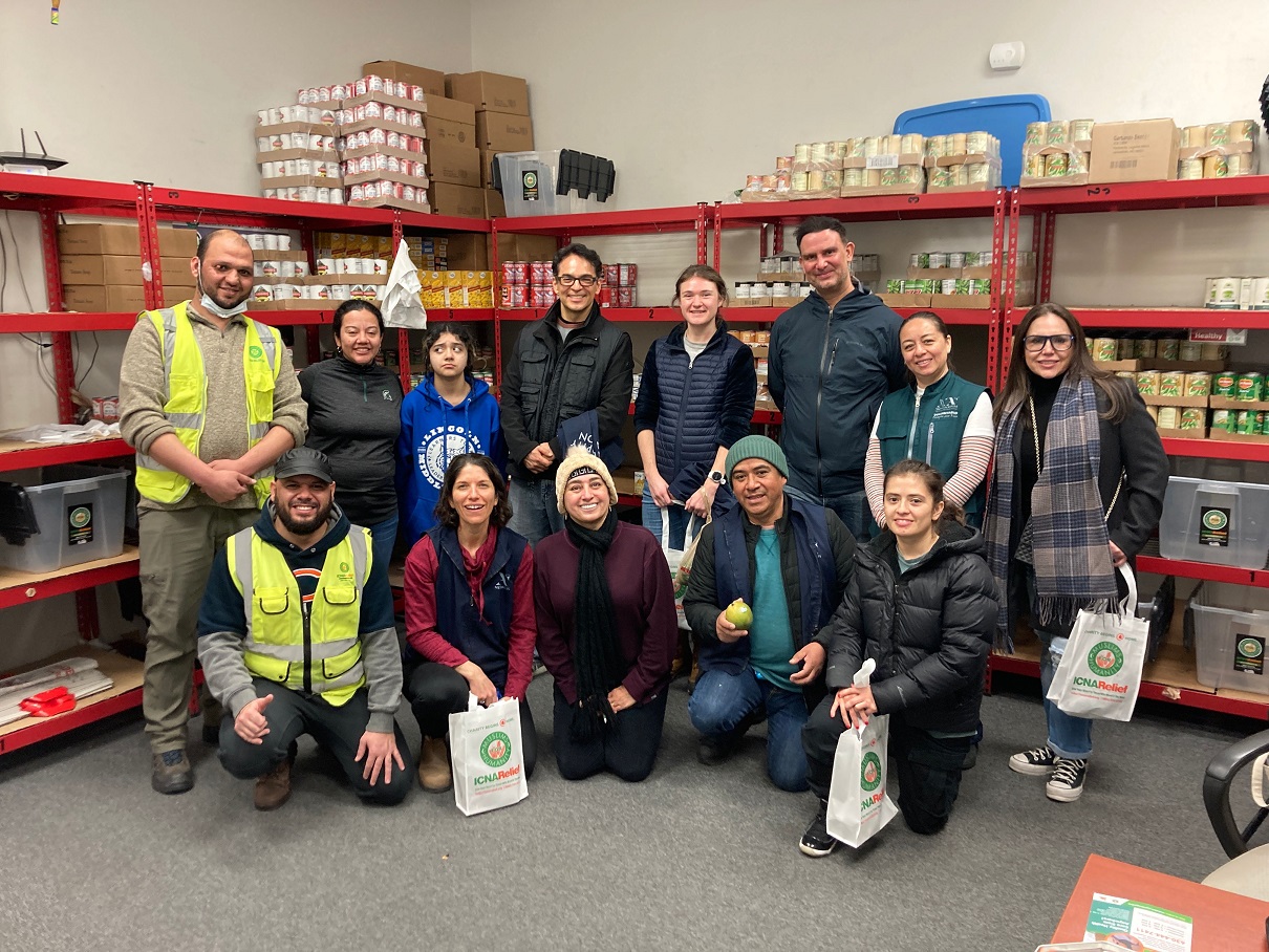 Volunteering at ICNA Relief Center (Chicago, USA) - Acropolis News